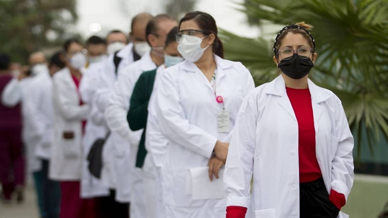 IMSS Bienestar presenta más de 13 mil plazas para médicos especialistas ...