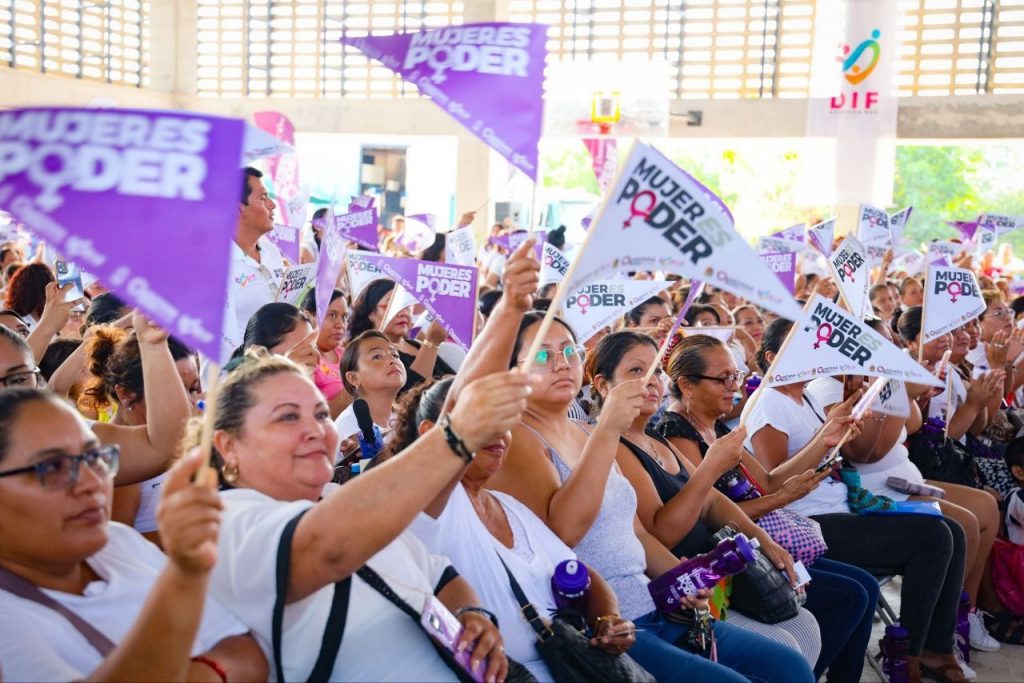 Avanza entrega de tarjetas Mujer es Poder en Quintana Roo - Quintana ...