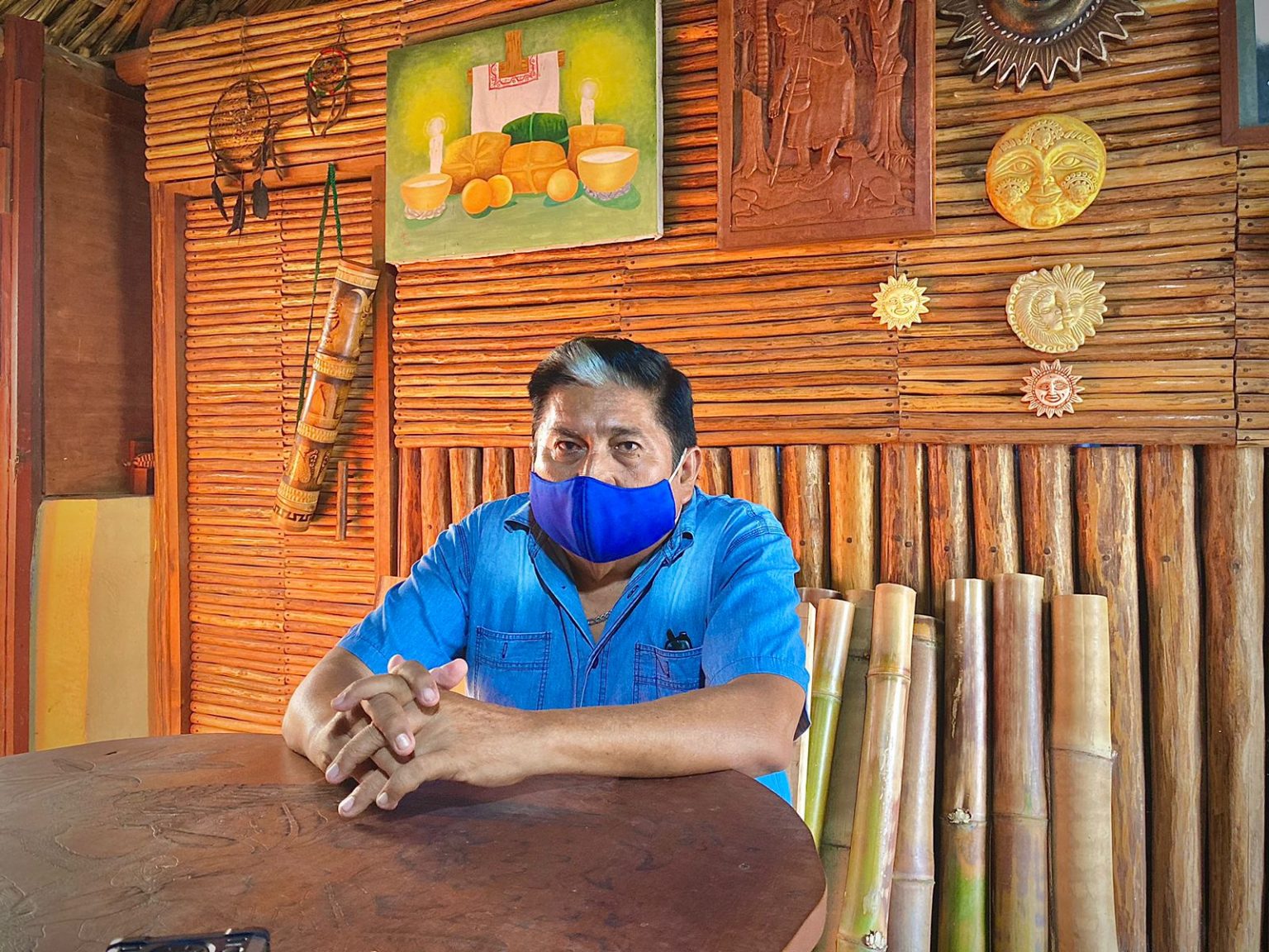 Conoce la obra "El Chiclero" del escultor maya Juan Cima Barzón...