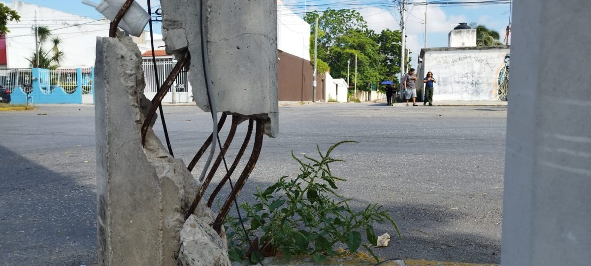 Postes de la CFE a punto del colapso en Cancún - Quintana Roo Hoy