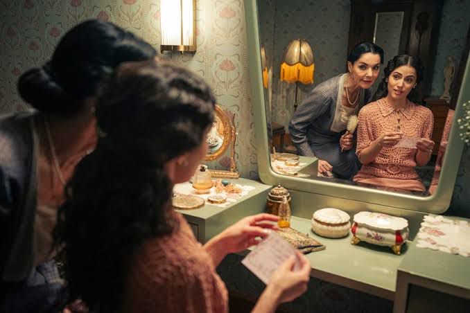 Laura Ferretti, habla de su nueva serie “Y Llegaron de Noche”