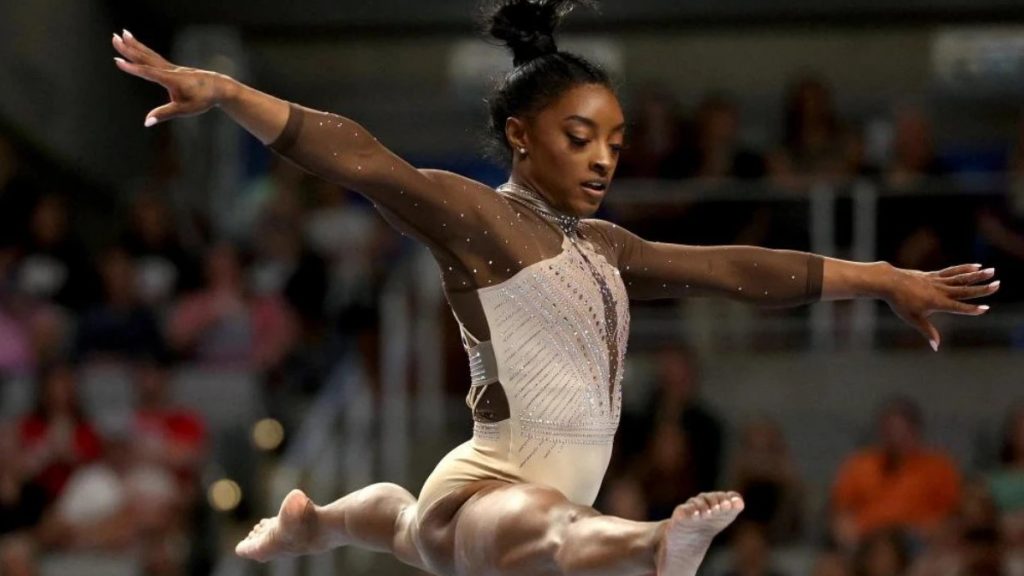 Gimnasta Simone Biles es considerada la deportista del año