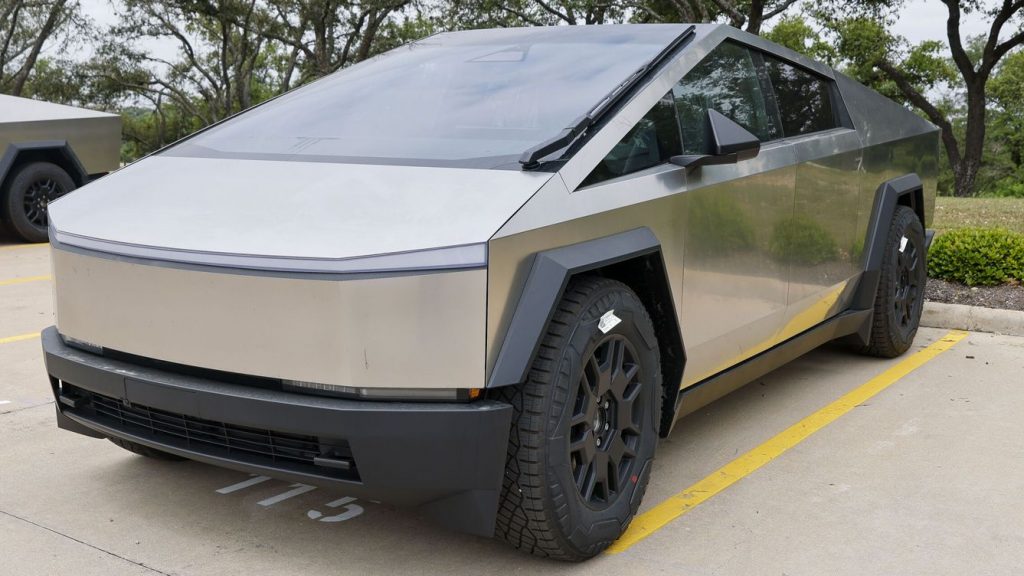 ¿Futuro incierto para el Cybertruck? Tesla ofrece grandes descuentos